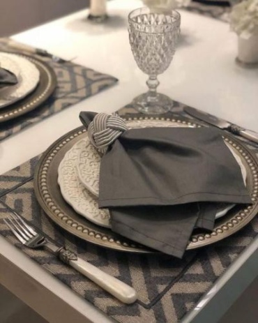 Mesa posta simples: 7 dicas de como montar uma mesa simples e elegante
